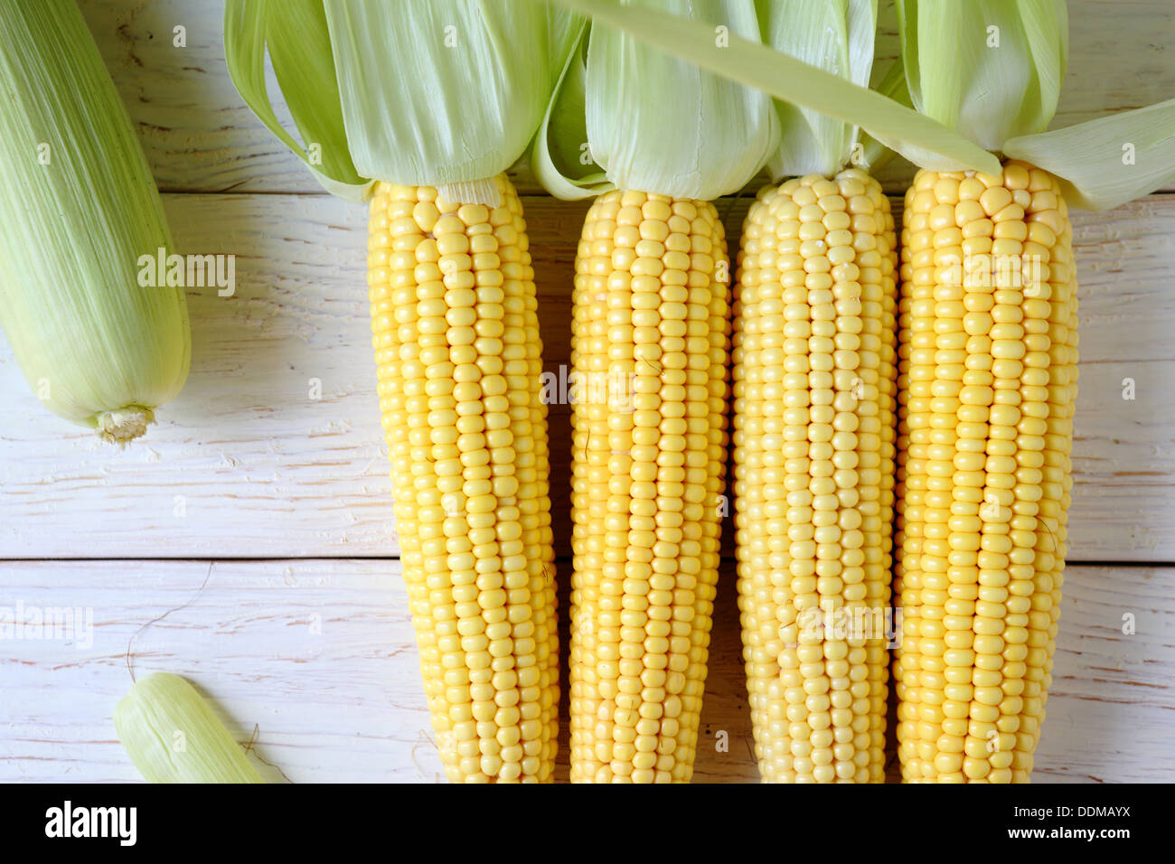 Raw sweet corn hi-res stock photography and images - Alamy
