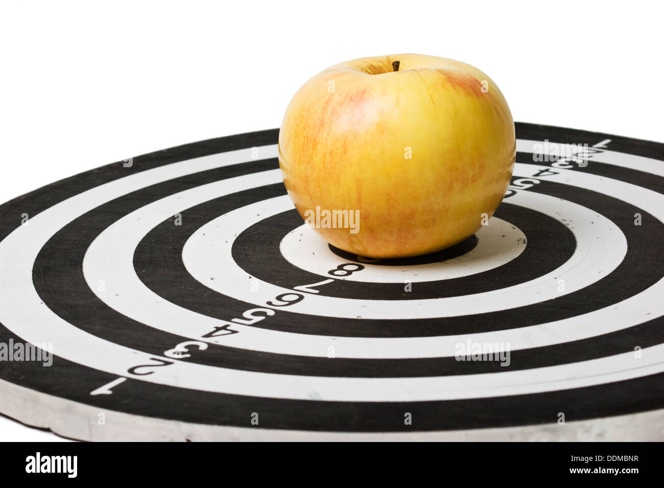 target and apple isolated on a white background Stock Photo - Alamy