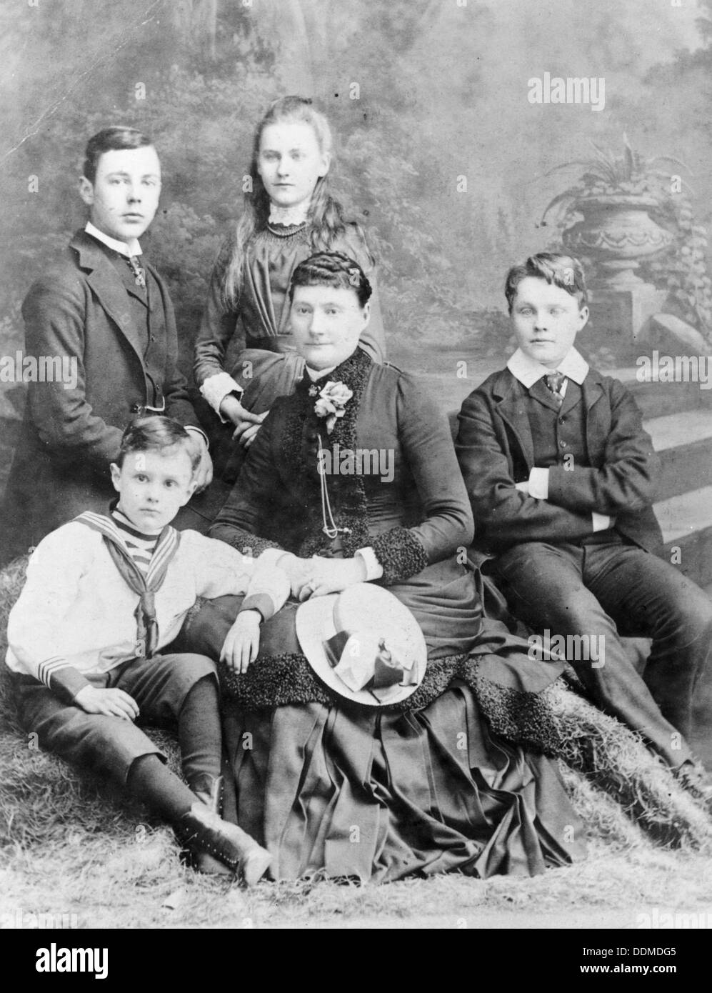 1880s boys and girls hi-res stock photography and images - Alamy