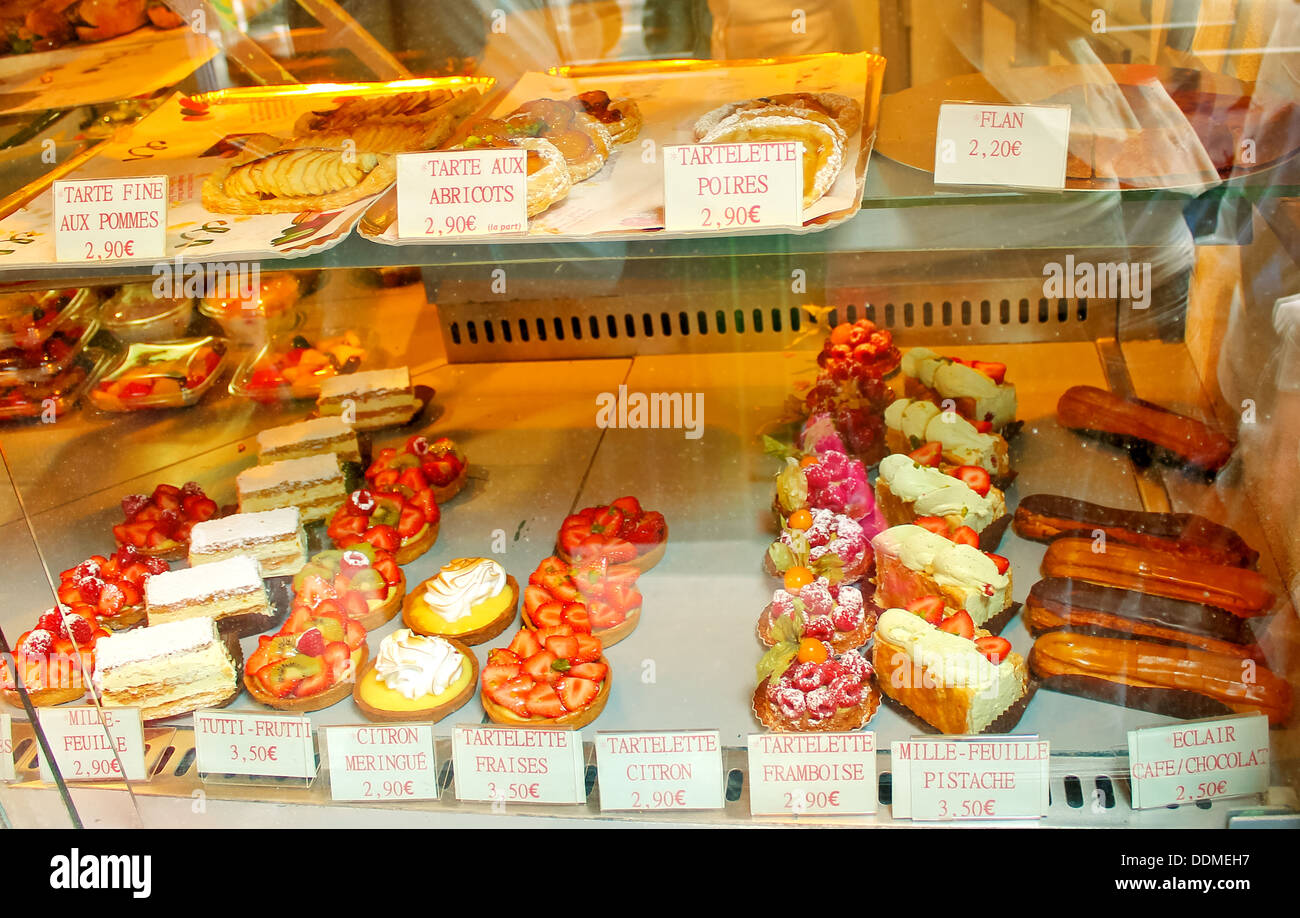 Cake in the shop windows Stock Photo - Alamy