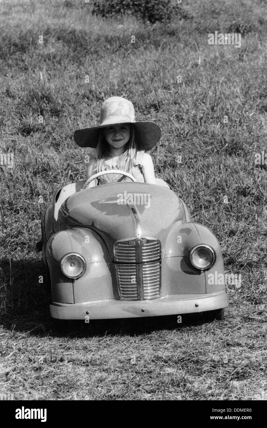 Girl in hat summer Black and White Stock Photos & Images - Alamy