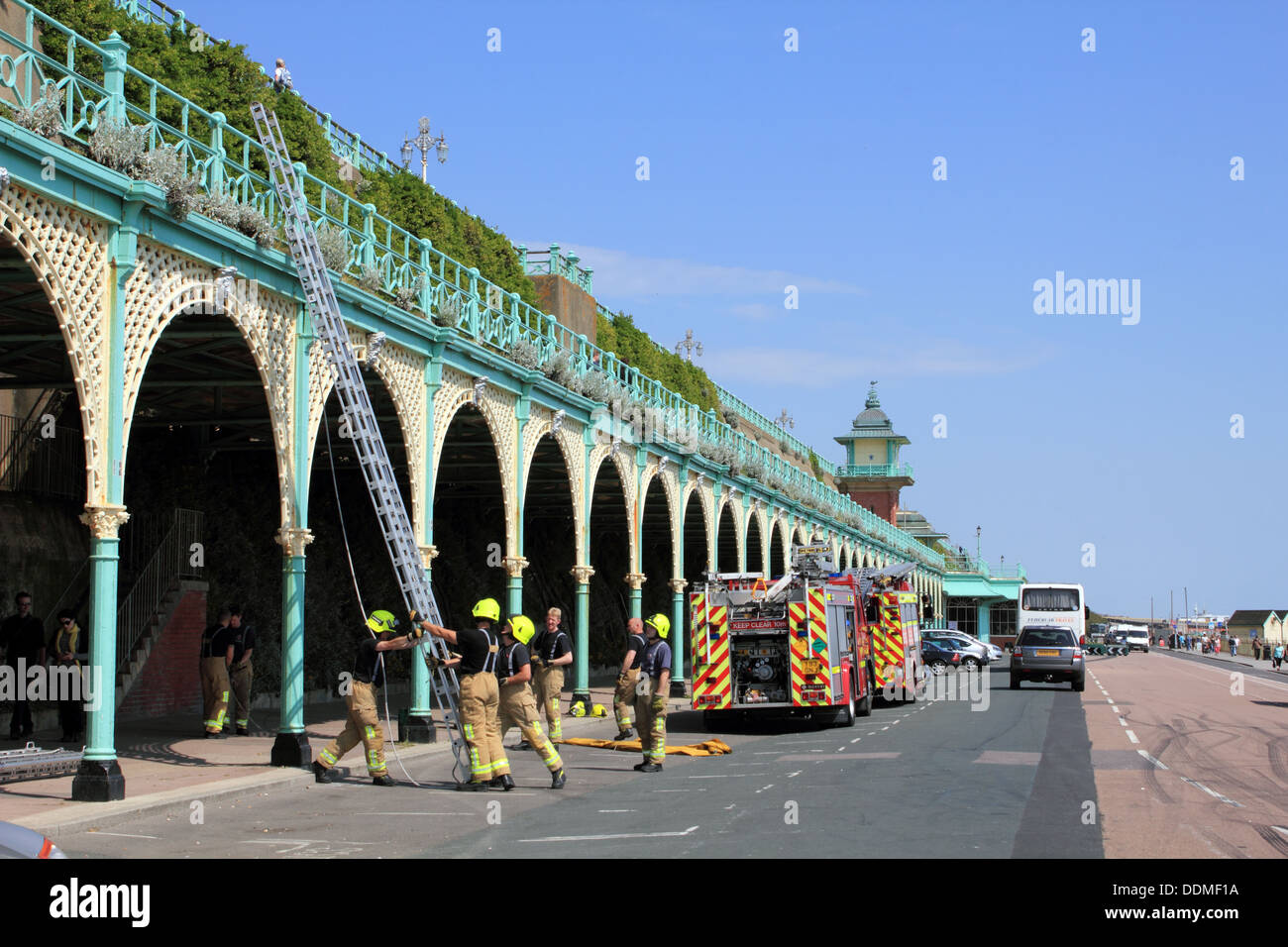 Madeira terrace brighton hi-res stock photography and images - Alamy