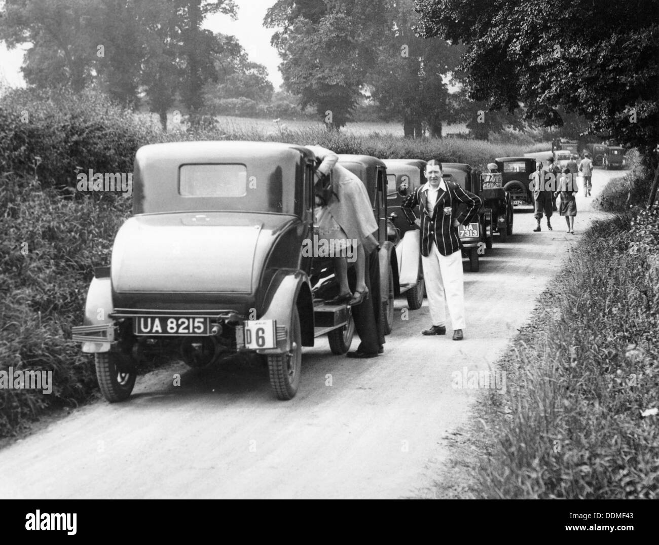 Traffic jam in a country lane, 1920s. Artist: Unknown Stock Photo - Alamy