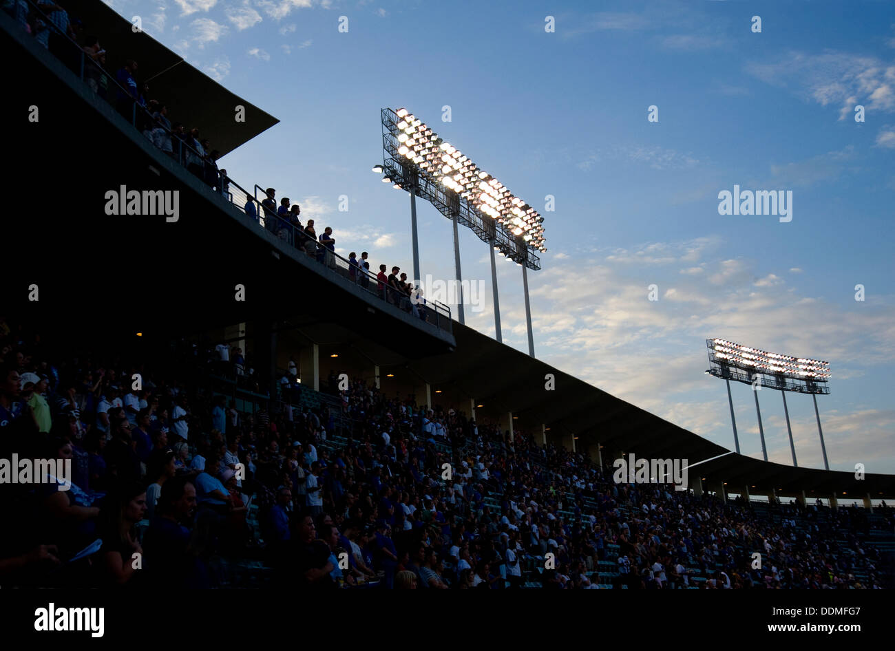 Sporting fans hi-res stock photography and images - Alamy