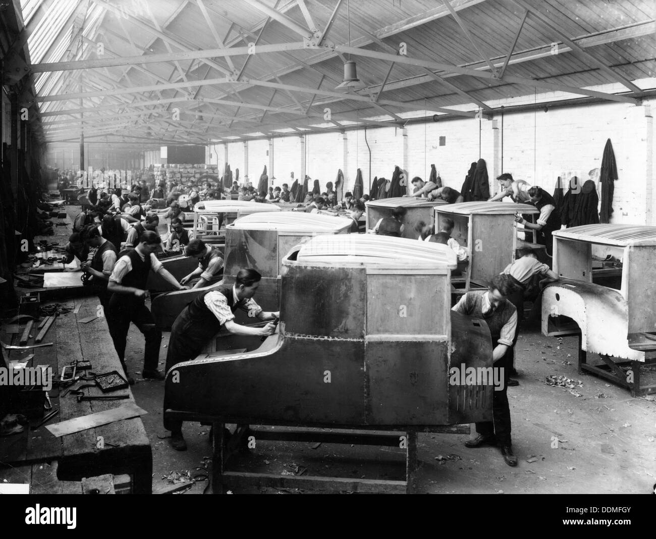 Manufacturing factory 1920s hi-res stock photography and images - Alamy