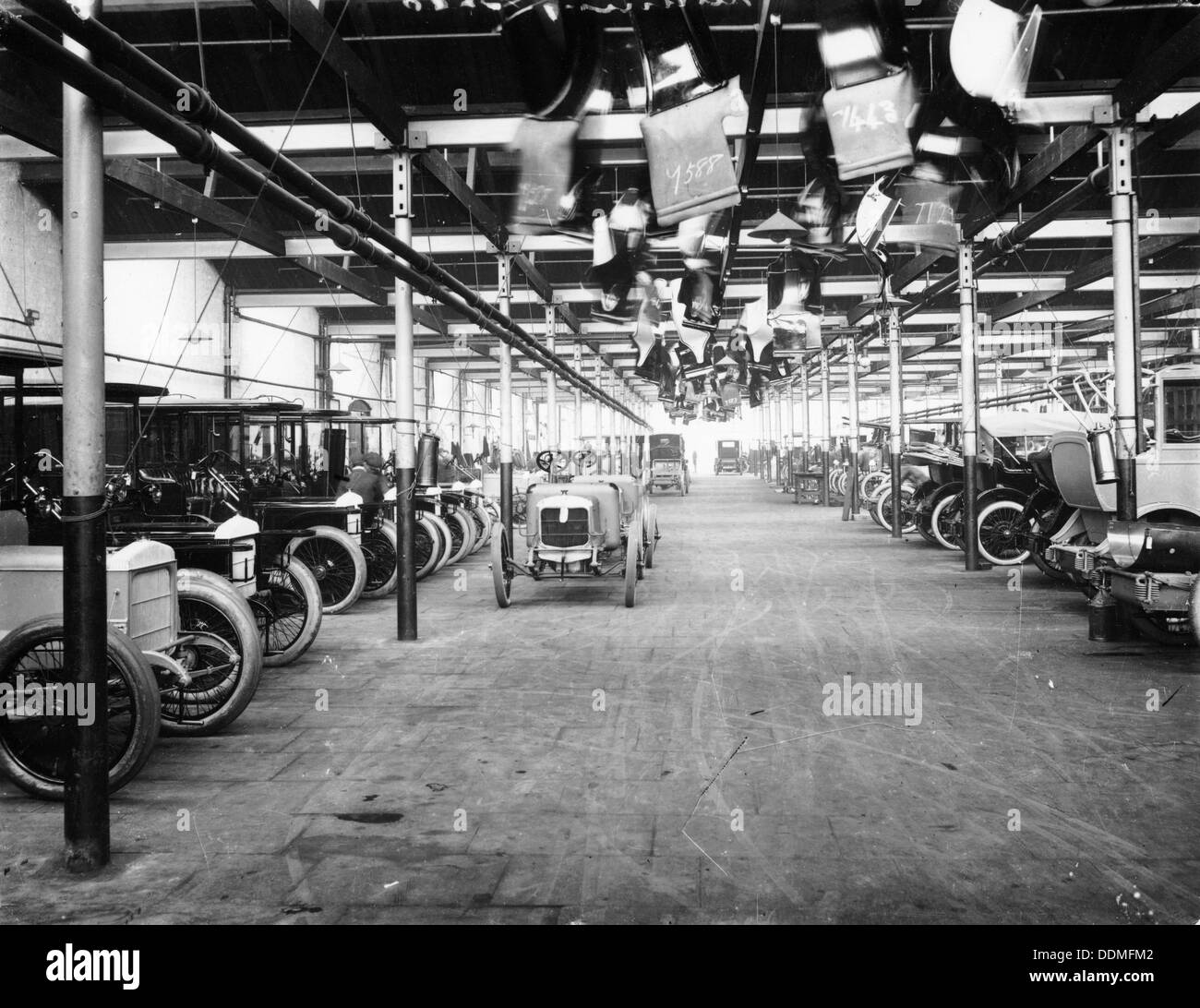 1900s factory hi-res stock photography and images - Alamy