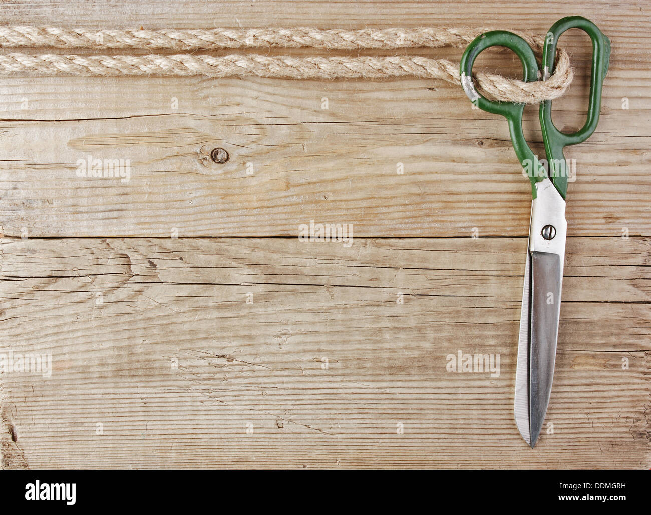 Old cut rope hi-res stock photography and images - Alamy