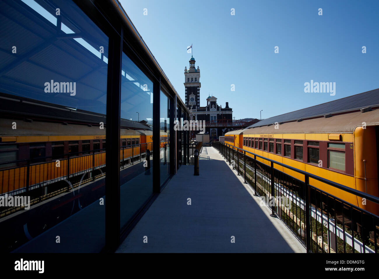 Taieri Gorge Train reflected in Toitu Otago Settlers Museum, and ...