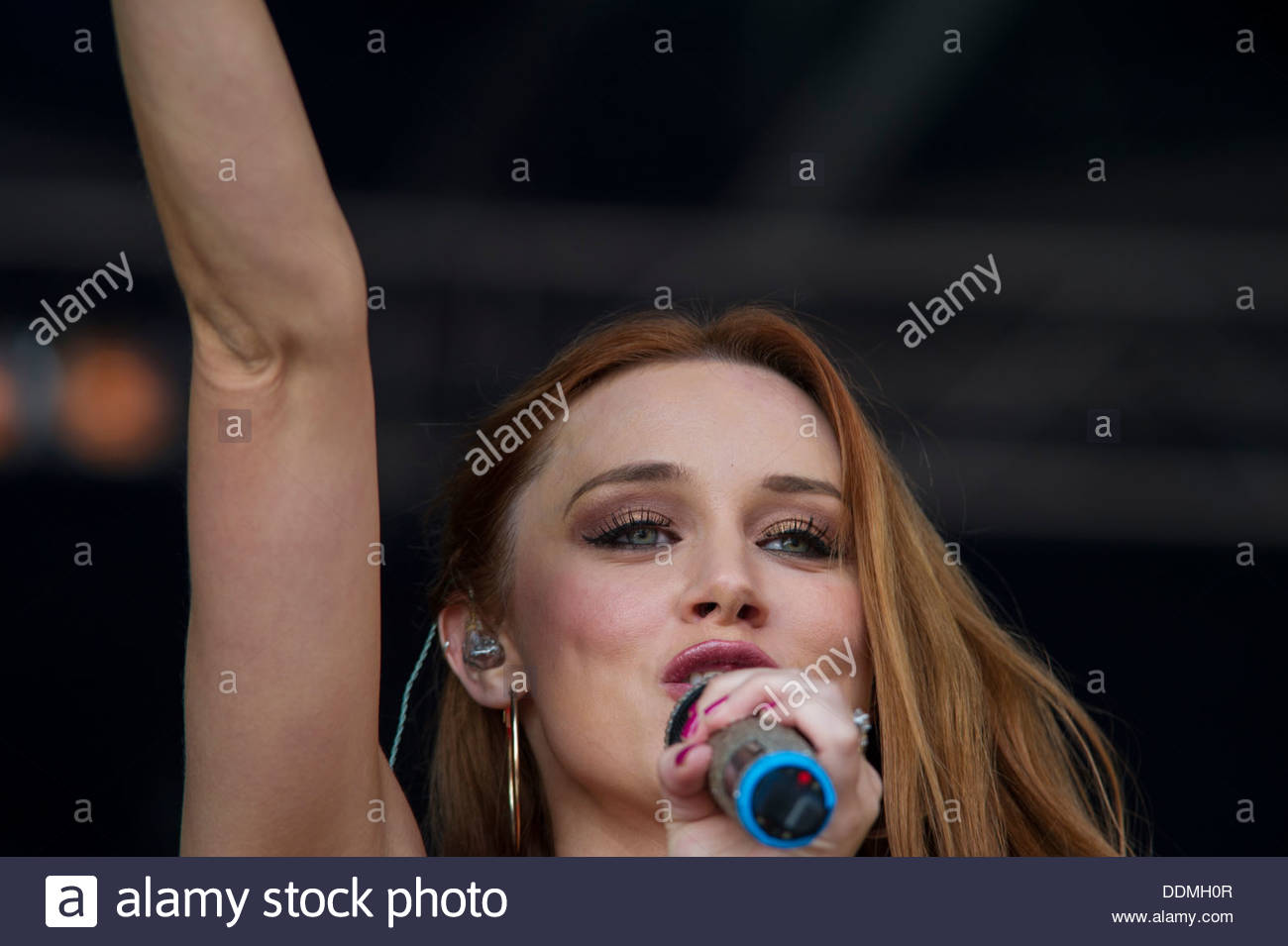 The Saturdays Band Stock Photos & The Saturdays Band Stock Images - Alamy