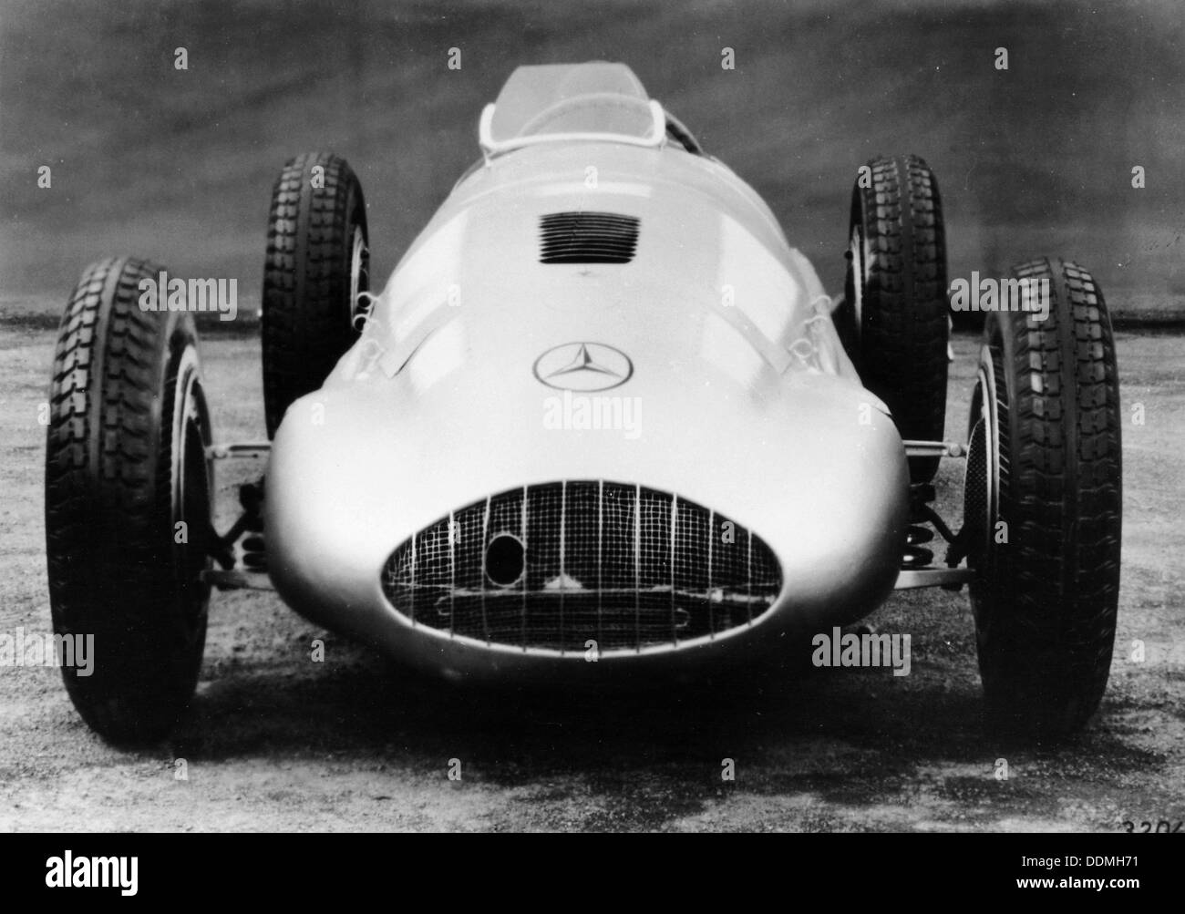 Mercedes Benz Racing Car Stock Photos & Mercedes Benz Racing Car Stock ...