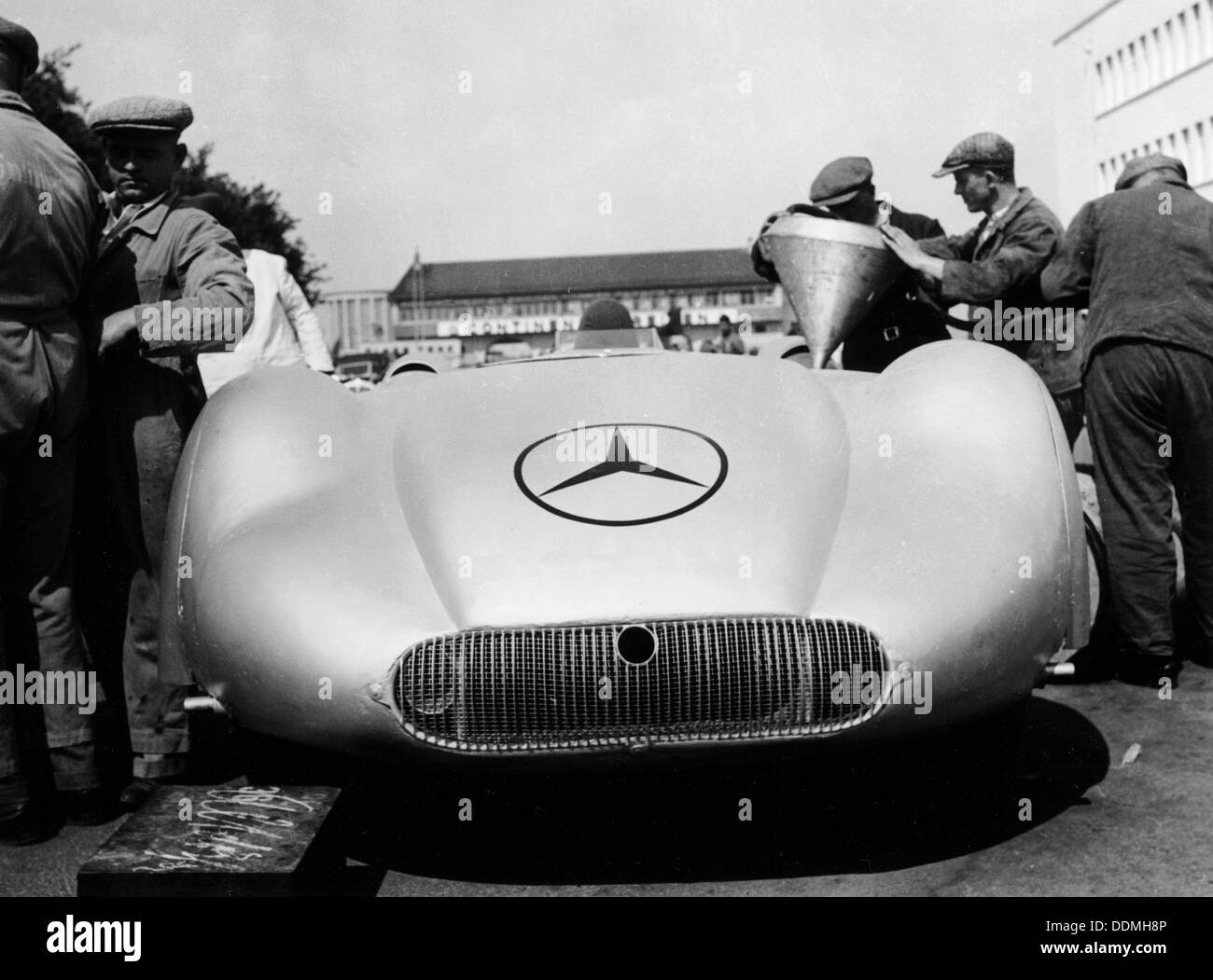 1930s motor racing cars hi-res stock photography and images - Alamy