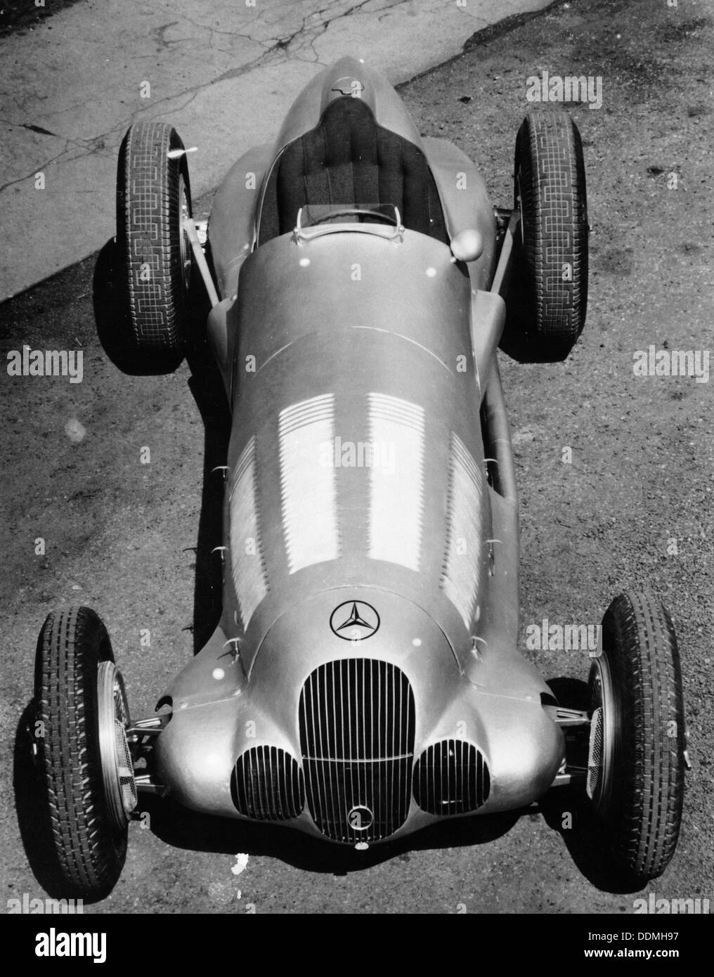 Mercedes benz w125 racing car Black and White Stock Photos & Images - Alamy