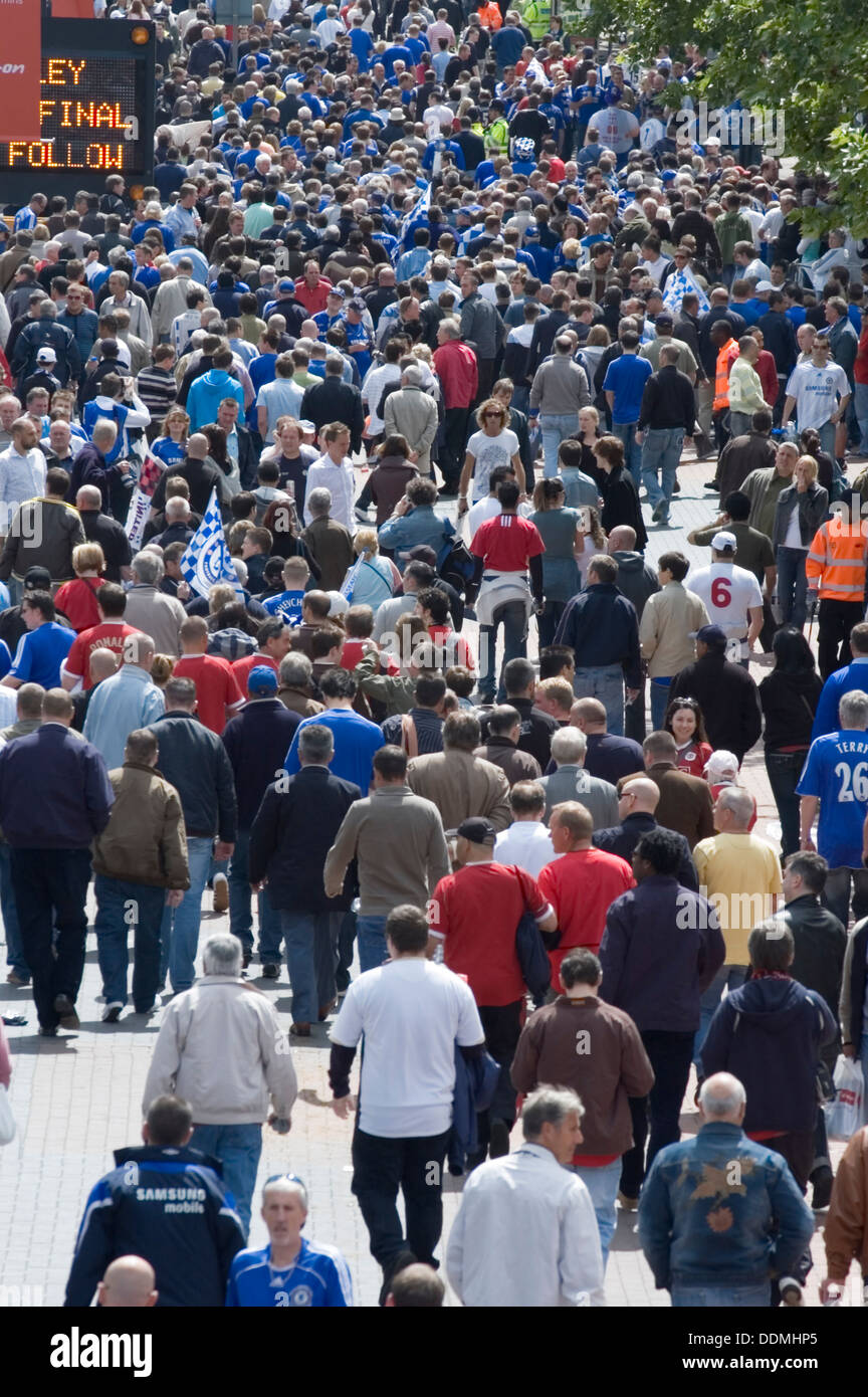 Football fans are heading towards the Wembley Stadium Stock Photo - Alamy
