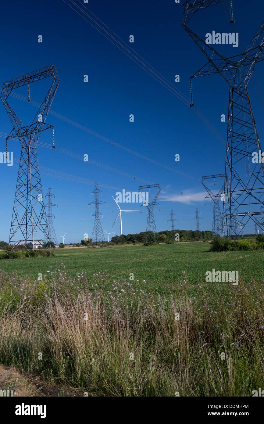 Hydro lines canada hi-res stock photography and images - Alamy