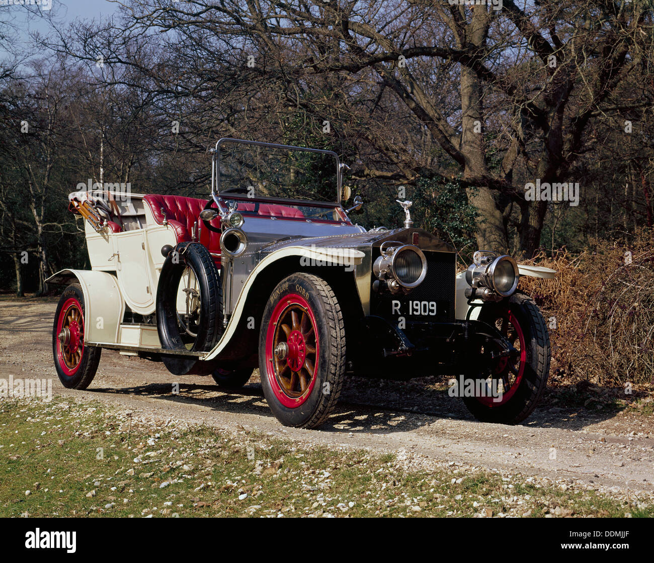 Rolls royce silver ghost car hi-res stock photography and images - Alamy