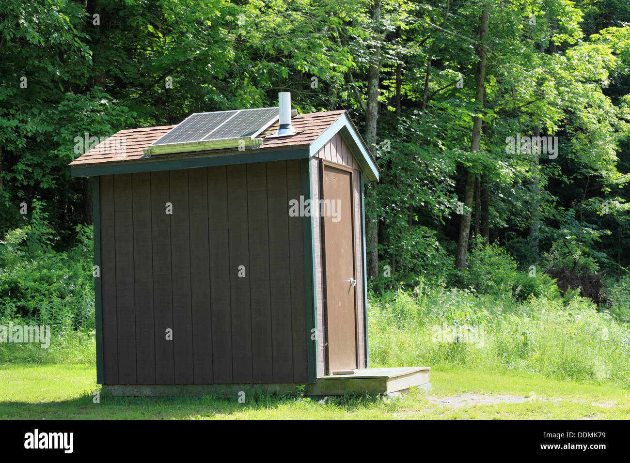 Solar toilet hi-res stock photography and images - Alamy