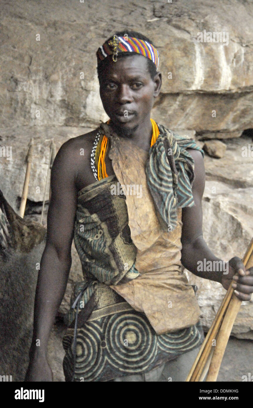 The Hadza (Hadzabe) tribe of Lake Eyasi Tanzania collection Stock Photo ...