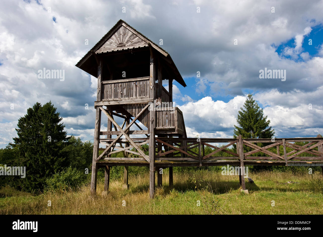 Wooden watchtower hi-res stock photography and images - Alamy