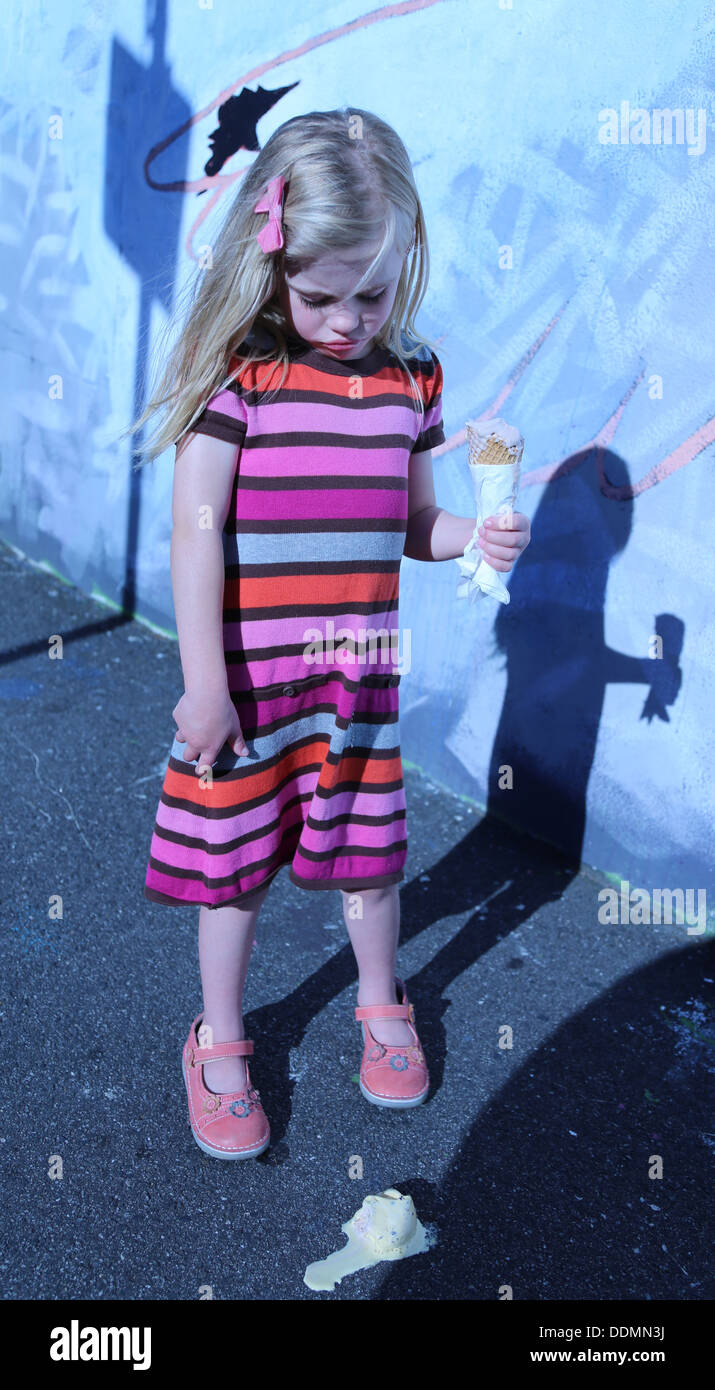Ice cream drop cry hi-res stock photography and images - Alamy