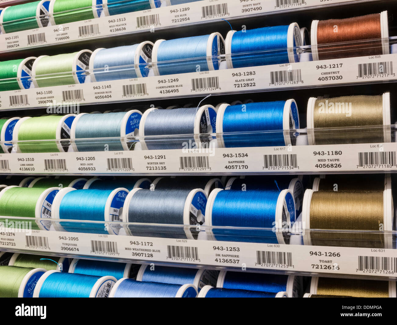 Thread colors display hi-res stock photography and images - Alamy
