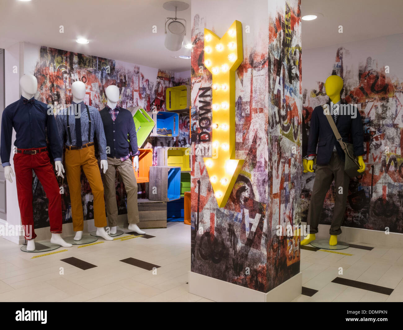 Lord taylor flagship store interior hi-res stock photography and images ...