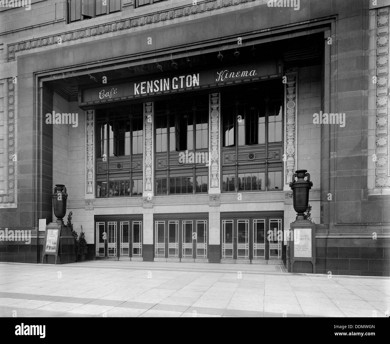 The kinema hi-res stock photography and images - Alamy