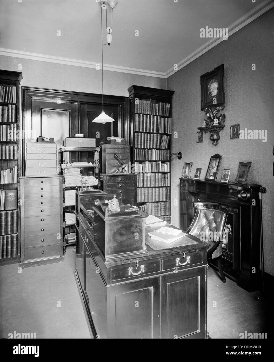 Greek embassy london hi-res stock photography and images - Alamy