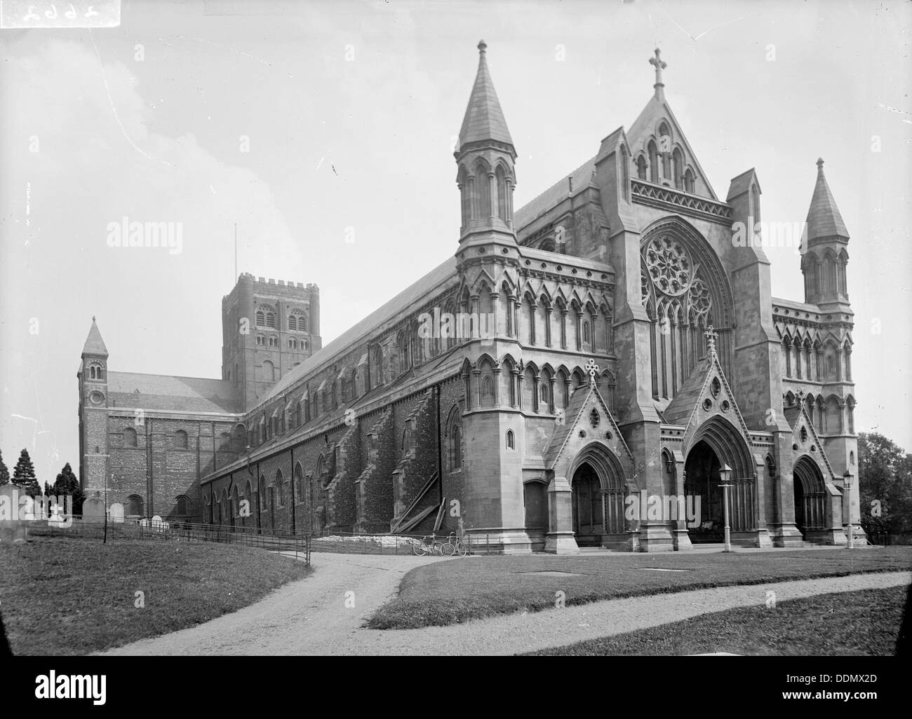 Medieval Shrine High Resolution Stock Photography and Images - Alamy