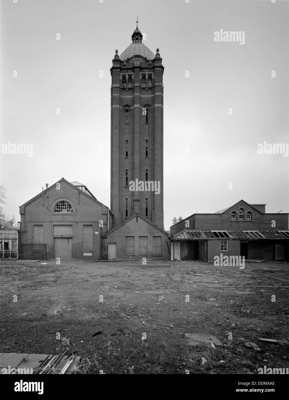 Hollymoor water tower hi-res stock photography and images - Alamy