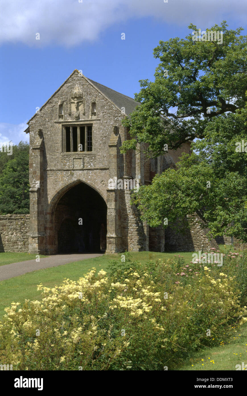 Monastery gatehouse hi-res stock photography and images - Alamy