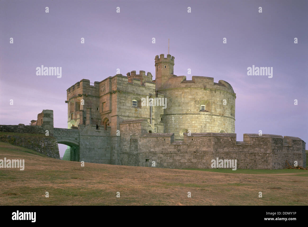 Exterior of pendennis castle hi-res stock photography and images - Alamy