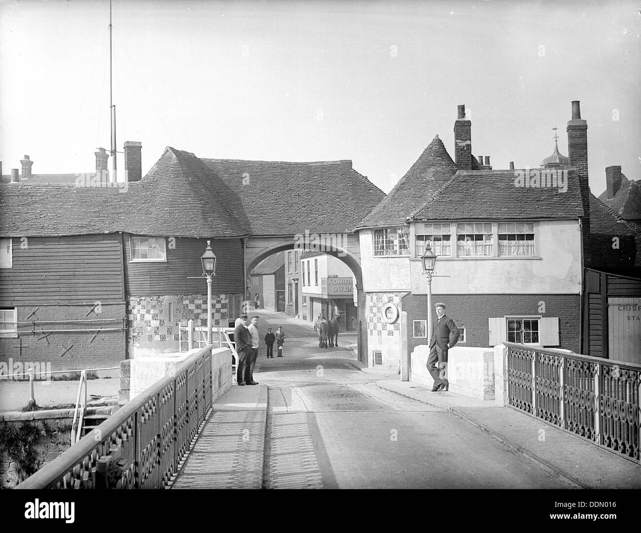 Sandwich bridge Black and White Stock Photos & Images - Alamy