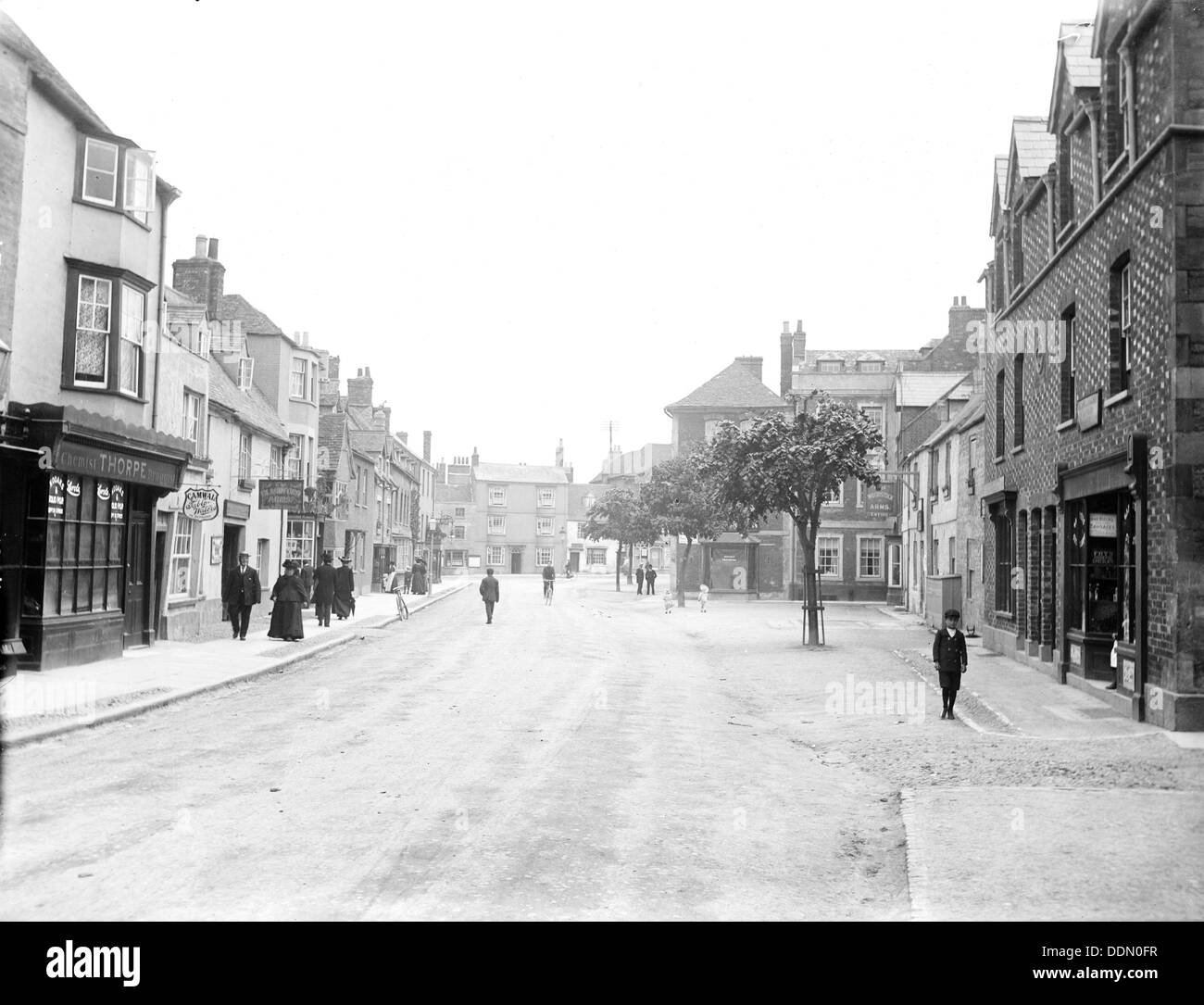 Edwardian street hi-res stock photography and images - Alamy