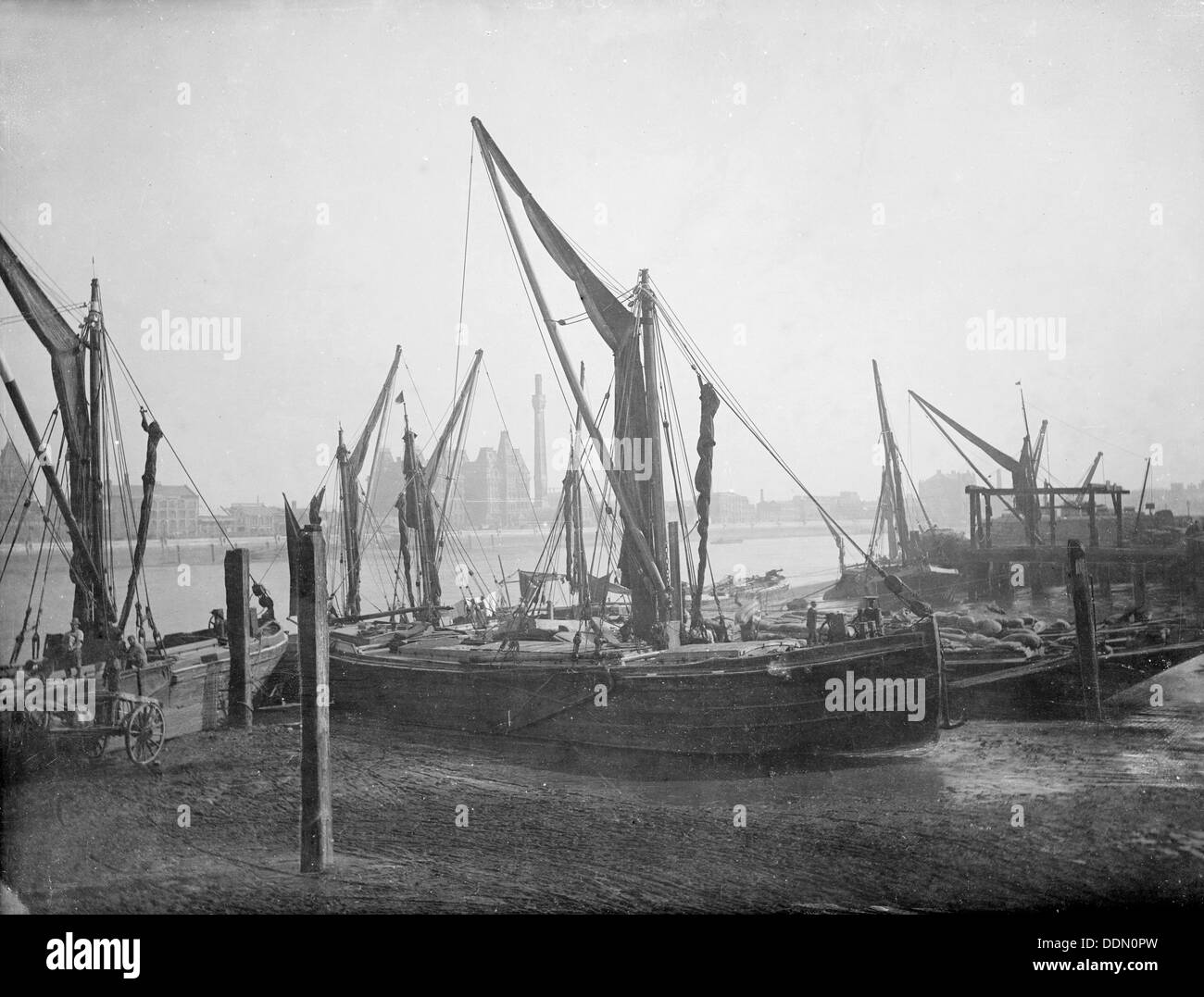 Barge dry dock Black and White Stock Photos & Images - Alamy
