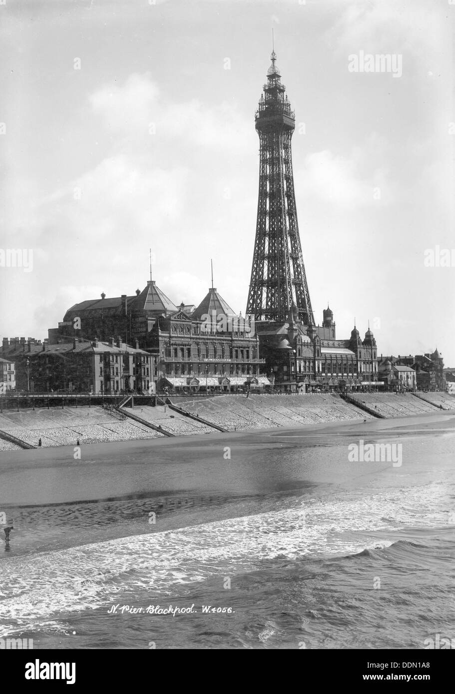 Landscape photograph of blackpool tower hi-res stock photography and ...