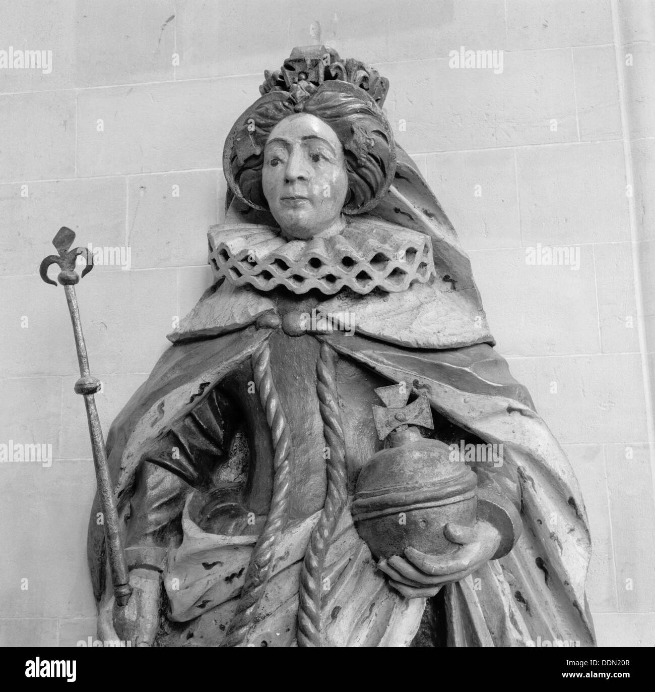 Queen Elizabeth I statue, St Mary Redcliffe Church, Bristol, 1945 ...