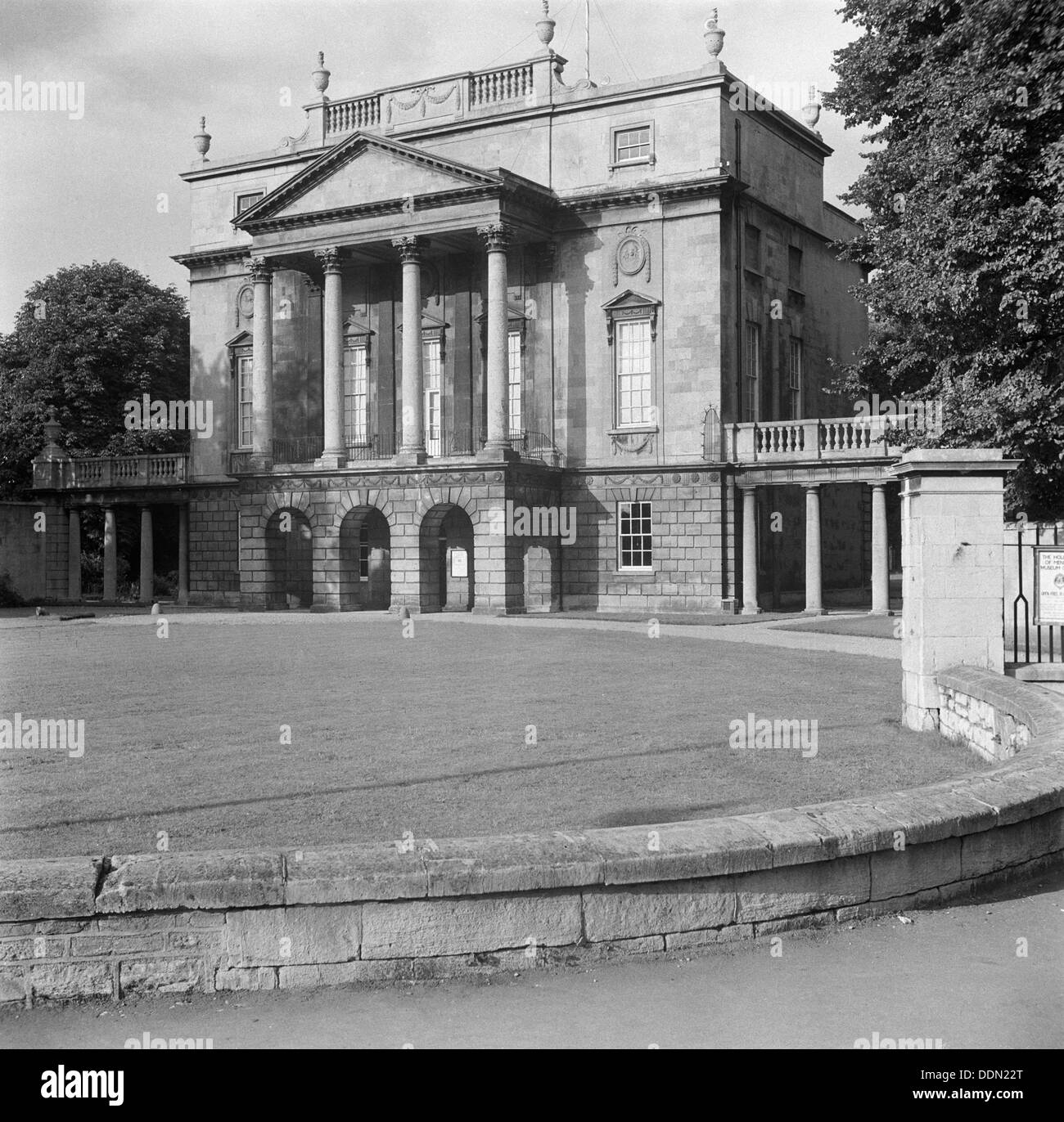 Sydney 1940s hi-res stock photography and images - Alamy