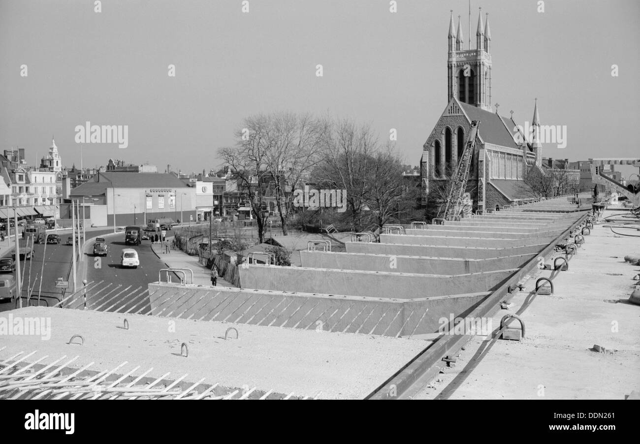 Construction 1960s london Black and White Stock Photos & Images - Alamy