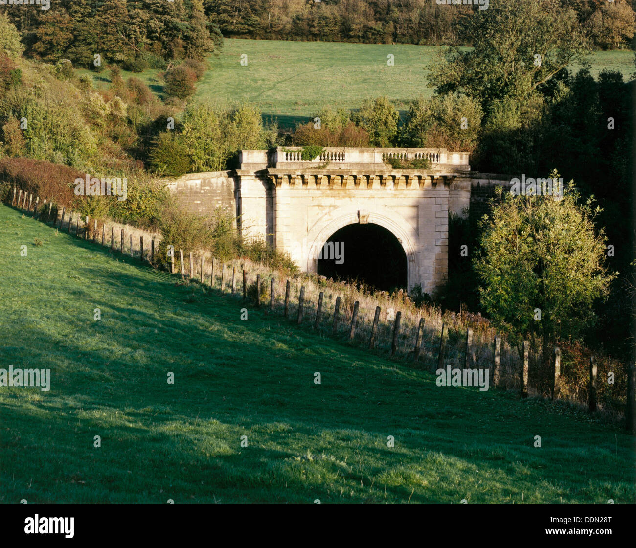 Box railway tunnel hi-res stock photography and images - Alamy