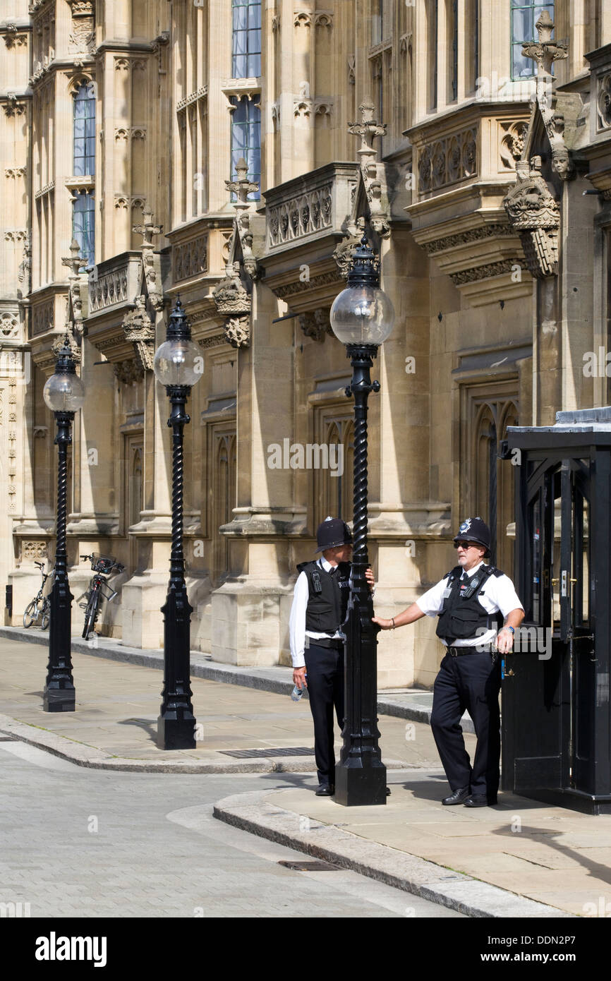 Westminster clock on st stephens tower hi-res stock photography and ...