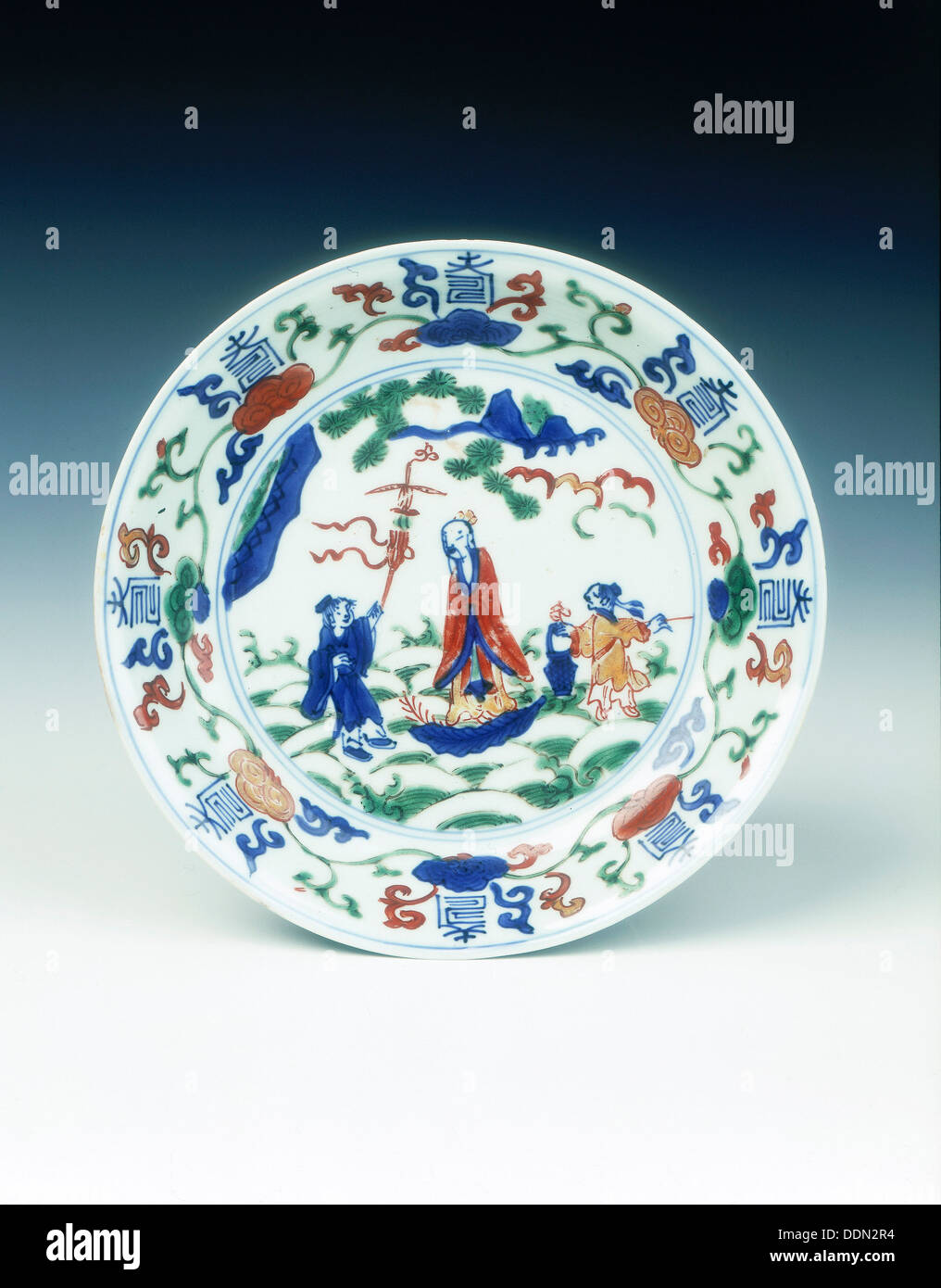 Wucai saucer with immortal and attendants, Wanli period, Ming dynasty ...