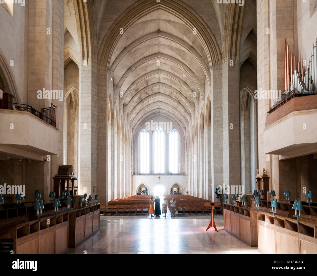 Guildford cathedral altar guildford cathedral hi-res stock photography ...