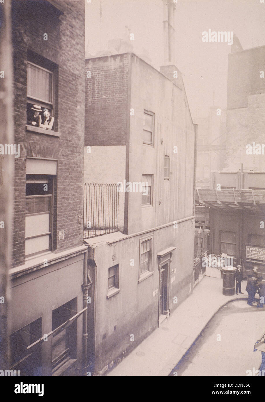 Angel court hi-res stock photography and images - Alamy