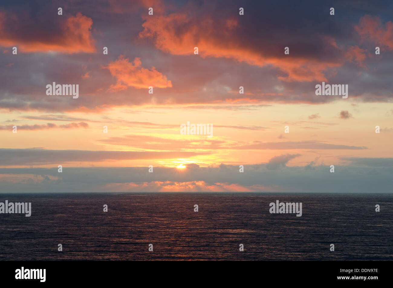 Cornish sunset hi-res stock photography and images - Alamy