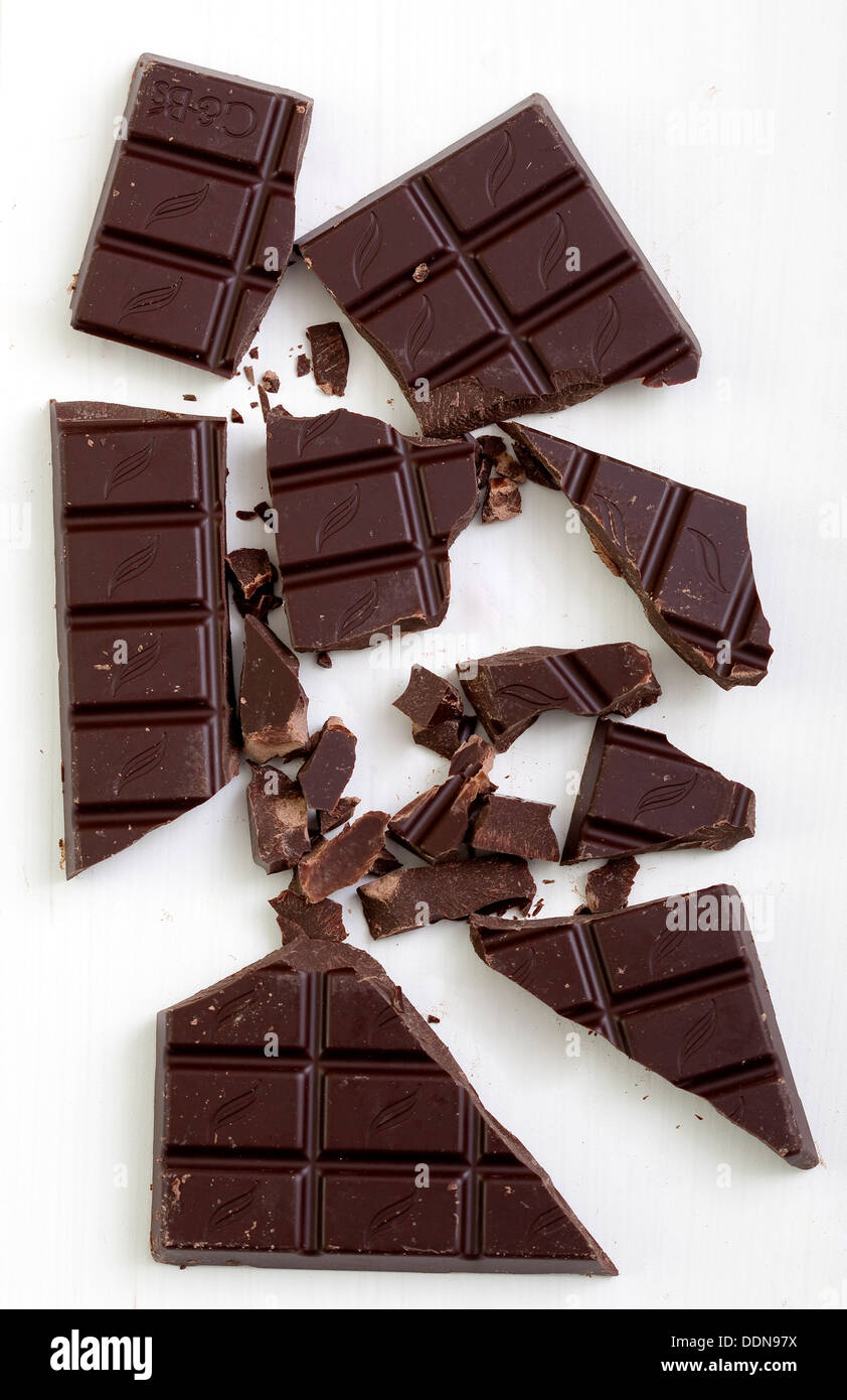 Dark chocolate hi-res stock photography and images - Alamy