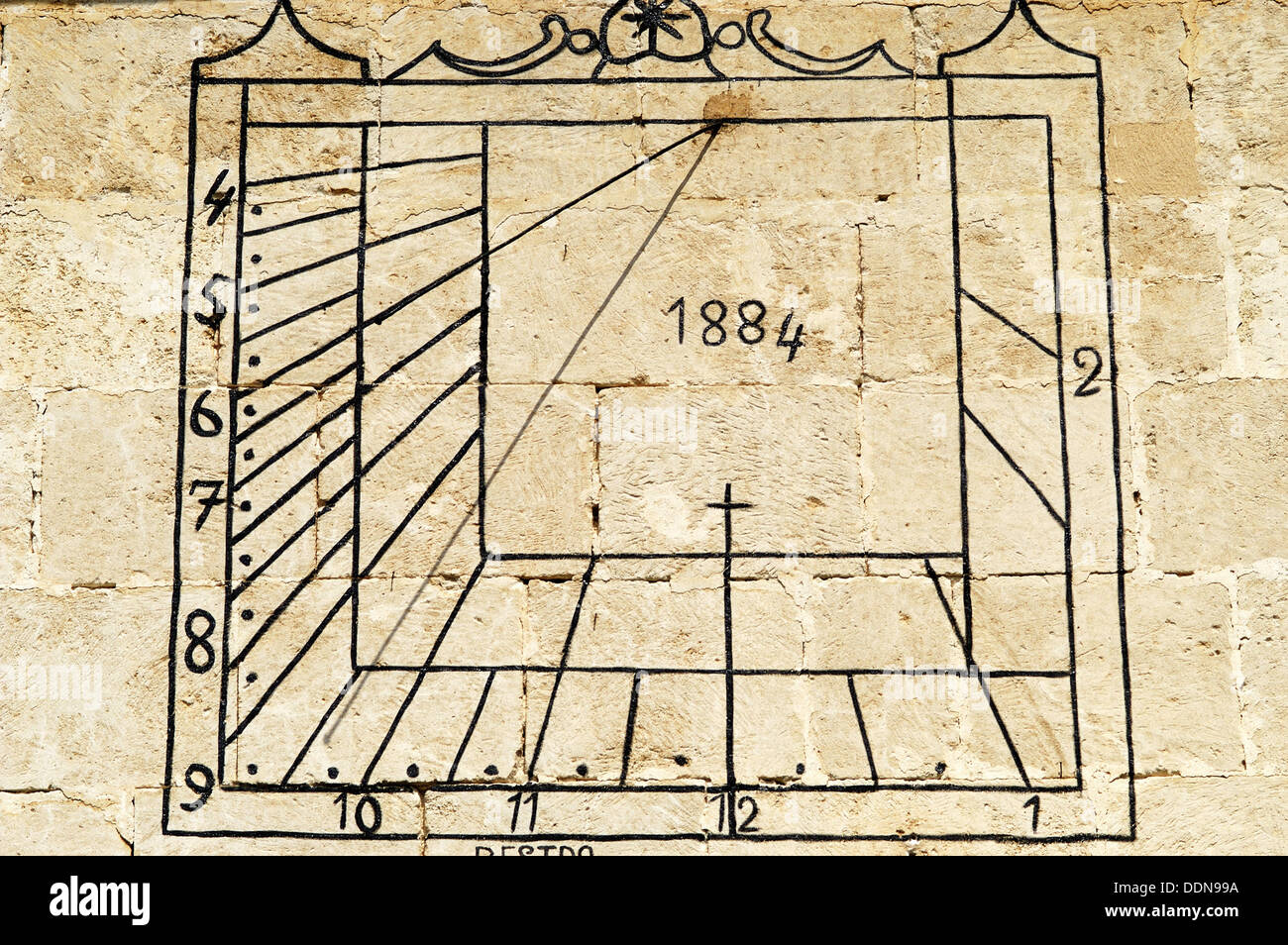 Municipal sundial hi-res stock photography and images - Alamy