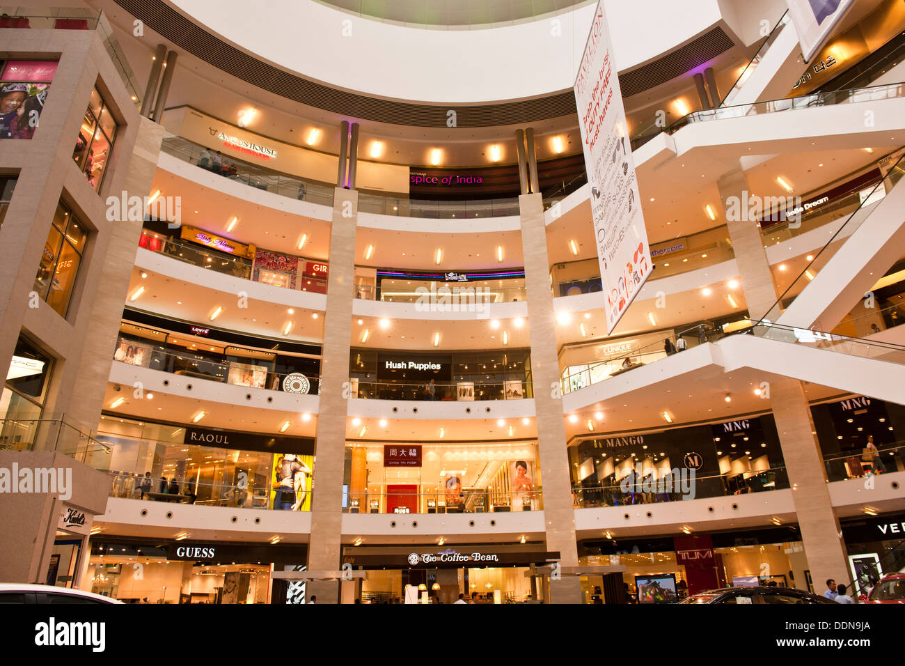 Inside a shopping mall hi-res stock photography and images - Alamy