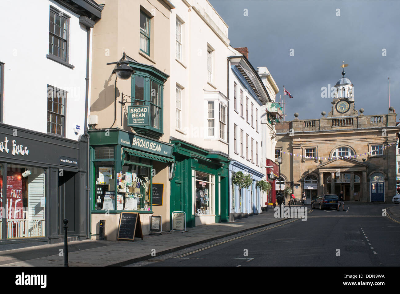 Ludlow town centre hi-res stock photography and images - Alamy