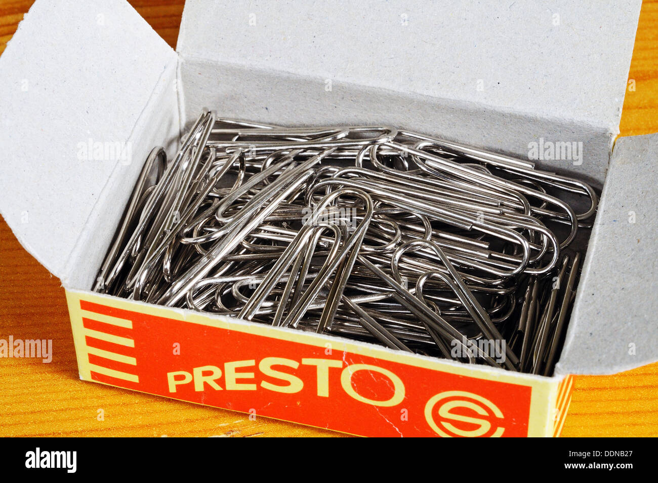 Gem paper clip hi-res stock photography and images - Alamy