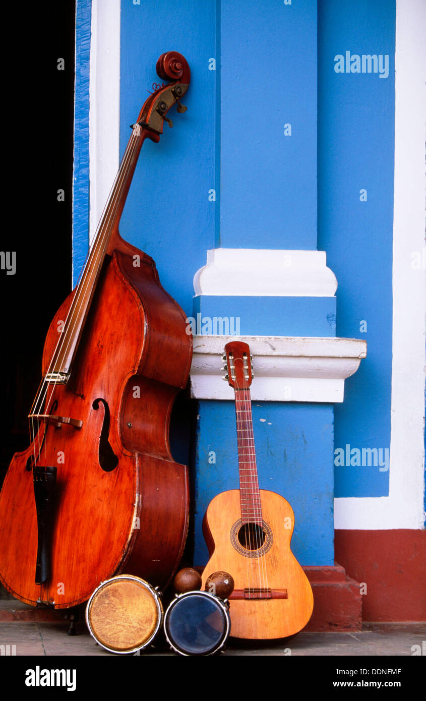 Percussion instruments caribbean hi-res stock photography and images ...